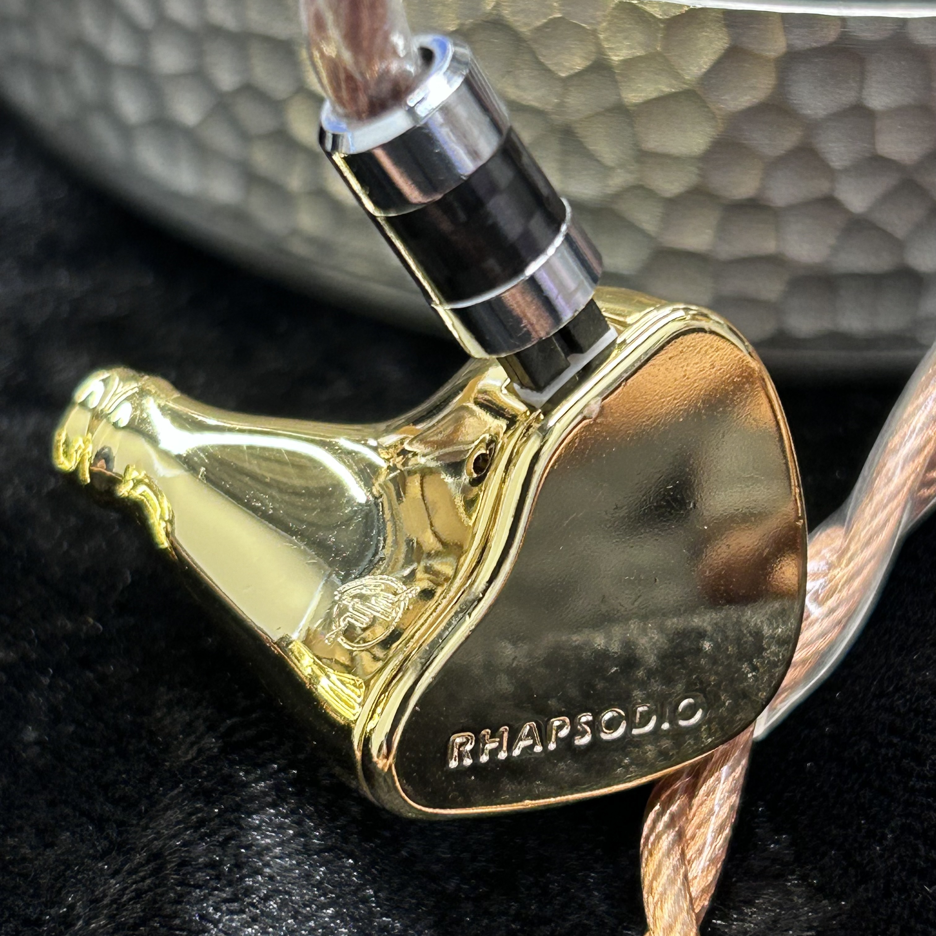 Supreme V3 - Rhapsodio | M.I.D. C-audio